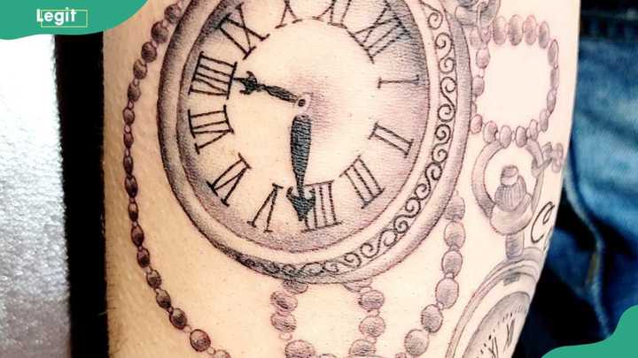 30 uniquely timeless clock tattoo designs and what they mean - Legit.ng