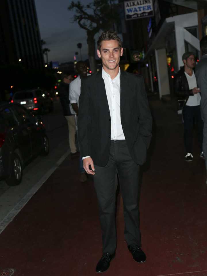 Mark Grossman’s bio: age, wife, movies, The Young and the Restless ...
