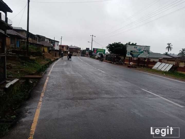 Photos: Road Deserted in Oyetola's Hometown as INEC Declares Adeleke ... Photos: Road Deserted in Oyetola's Hometown as INEC Declares Adeleke ...