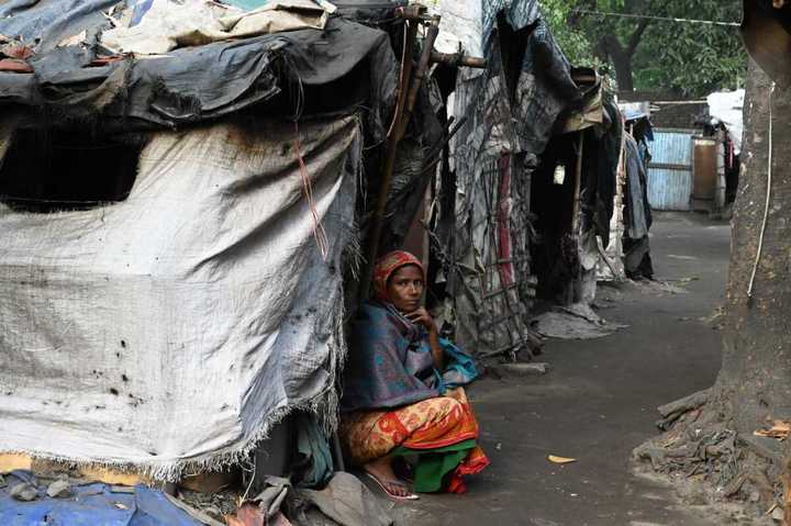 Where do the poorest people in the world live? Top 10 poorest countries ...