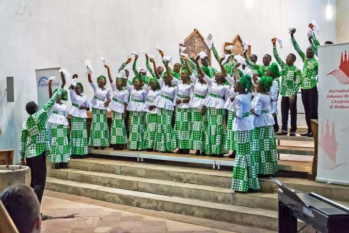 Nigerian choir uniform ideas - Legit.ng